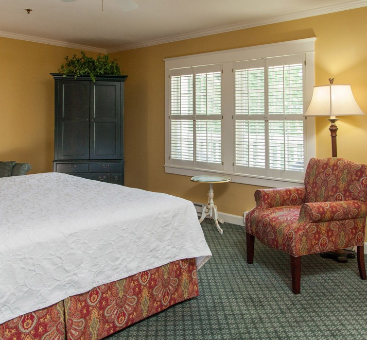 Mackinac Island Accommodations | Accommodations | Harbour View Inn