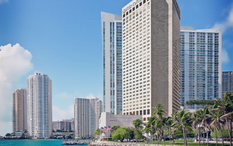 InterContinental Miami: Luxury Miami Hotels | Your 3rd Night Is Free