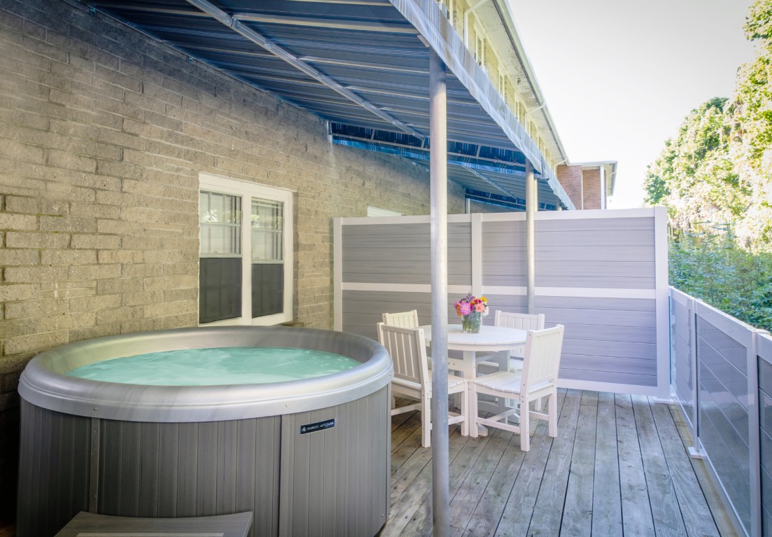 Straits Lodge | Mission Point Resort