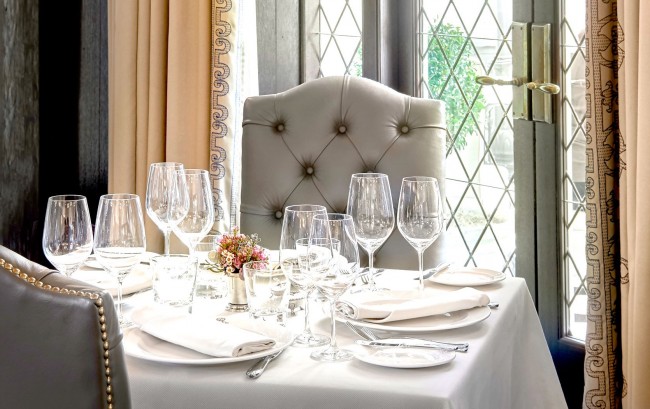 Deer Path Inn | Lake Forest Hotels | Official Website